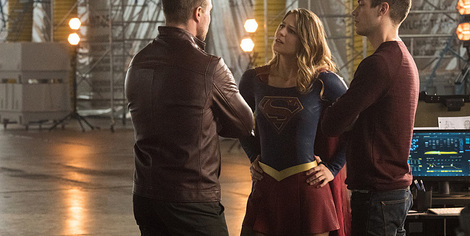 Arrowverse: Velký crossover začal. A dočkáme se Batmana? | Fandíme Seriálům