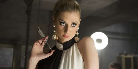 This Blue Is Mine: Elizabeth Debicki ve žhavé sci-fi svádí pozemšťanku ...