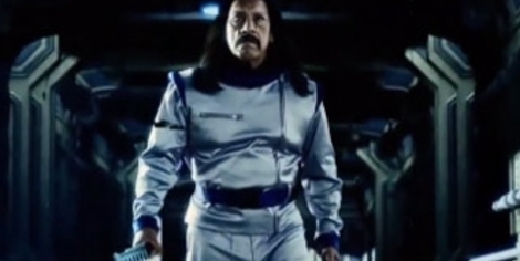 Trailer: Machete Kills Again...In Space | Fandíme Filmu